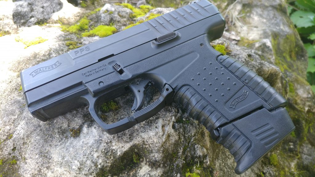 James Bond's OTHER Handgun: PPS. Walther PPS.