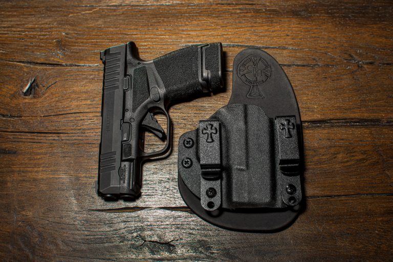 Concealed Carry Showdown: The Springfield Hellcat vs. Glock 43 ...