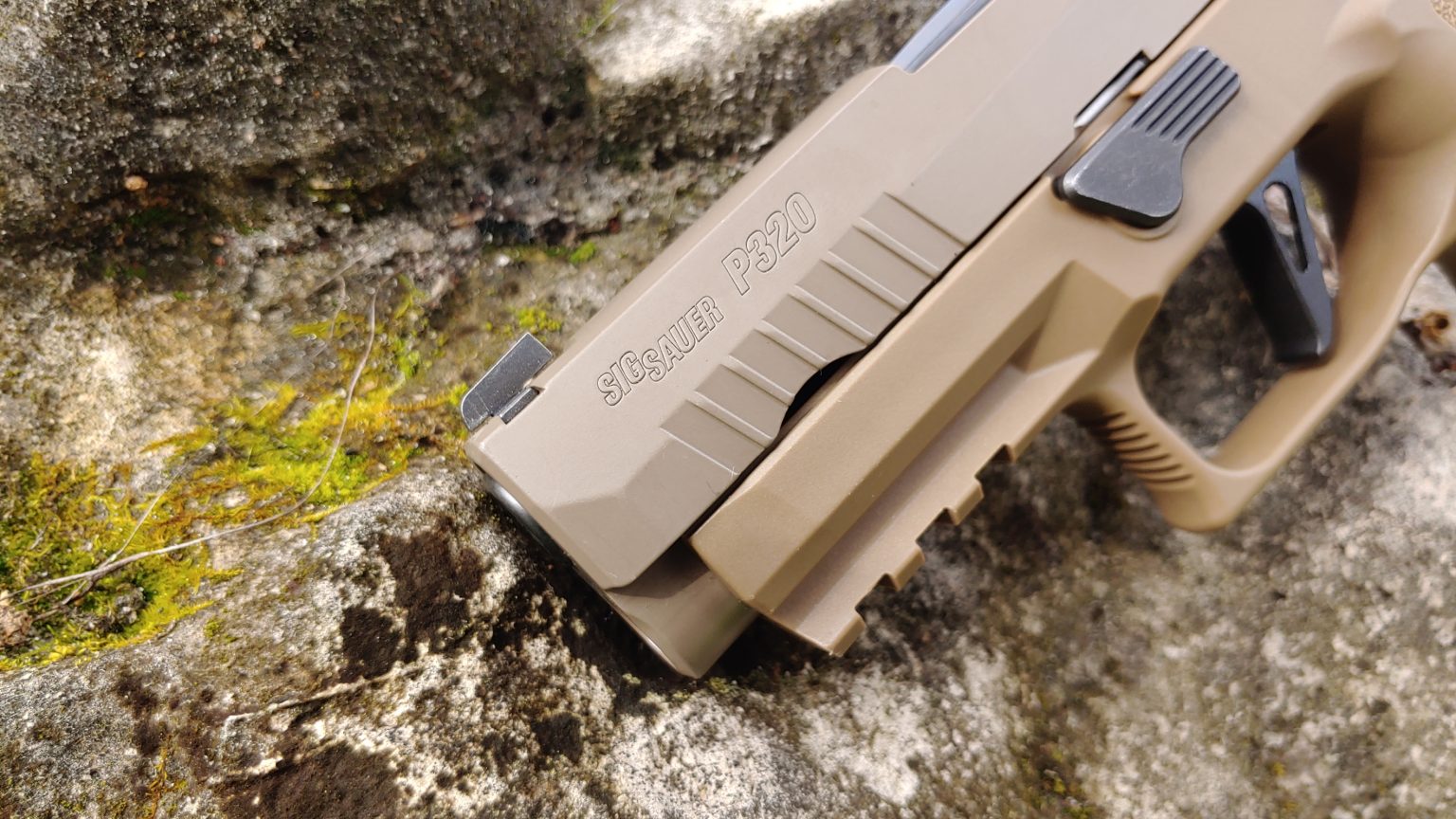 P320C versus the Glock 19 – Battle of the Compact Kings – CrossBreed Blog