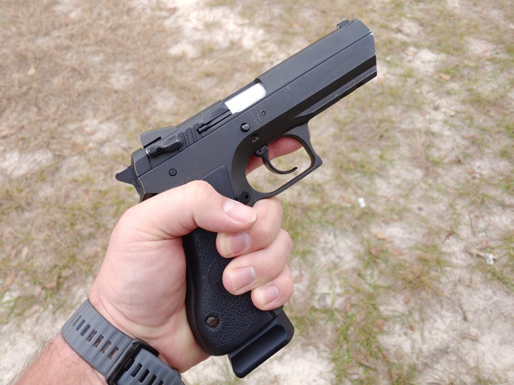 The Jericho 941 – A Big Beefy Blaster – CrossBreed Blog
