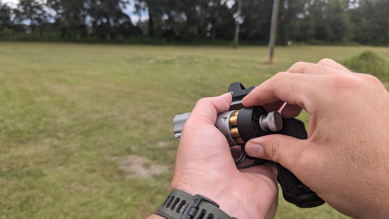 The Universal Revolver Reload – Running the Six Gun – CrossBreed Blog